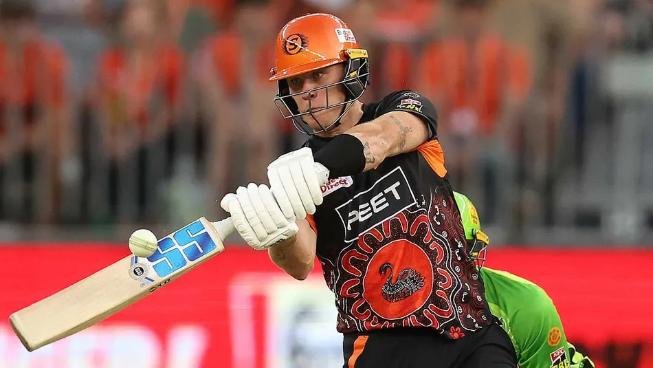 Kiwi watch: Finn Allen still sidelined with foot stress fracture ...