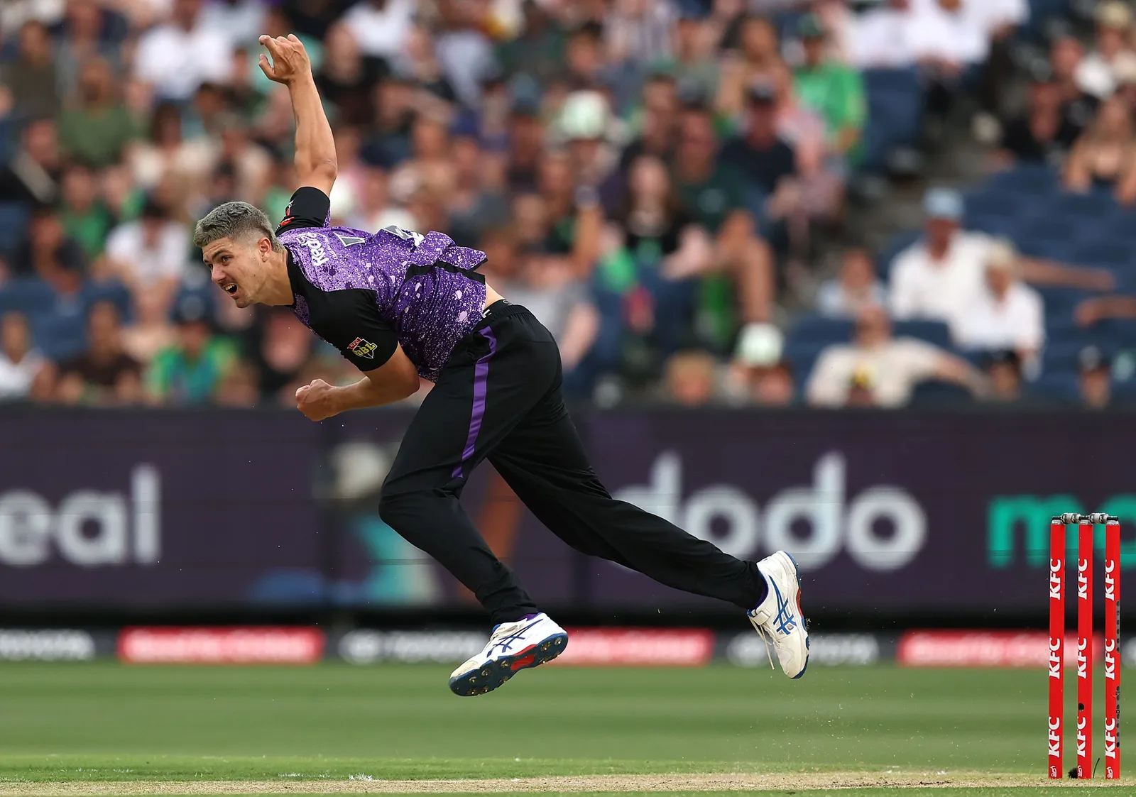 Hurricanes re-sign tall quick Bean for BBL|15 - Honeyball