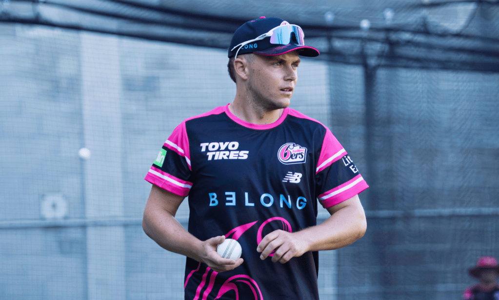 Curran in, Clarke out, Paris & Marsh concerns, Stars & Sixers squads ...